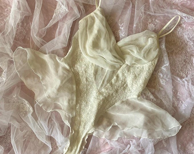 Vintage 1980s Victoria's Secret Gold Label White Lace French Cut ...