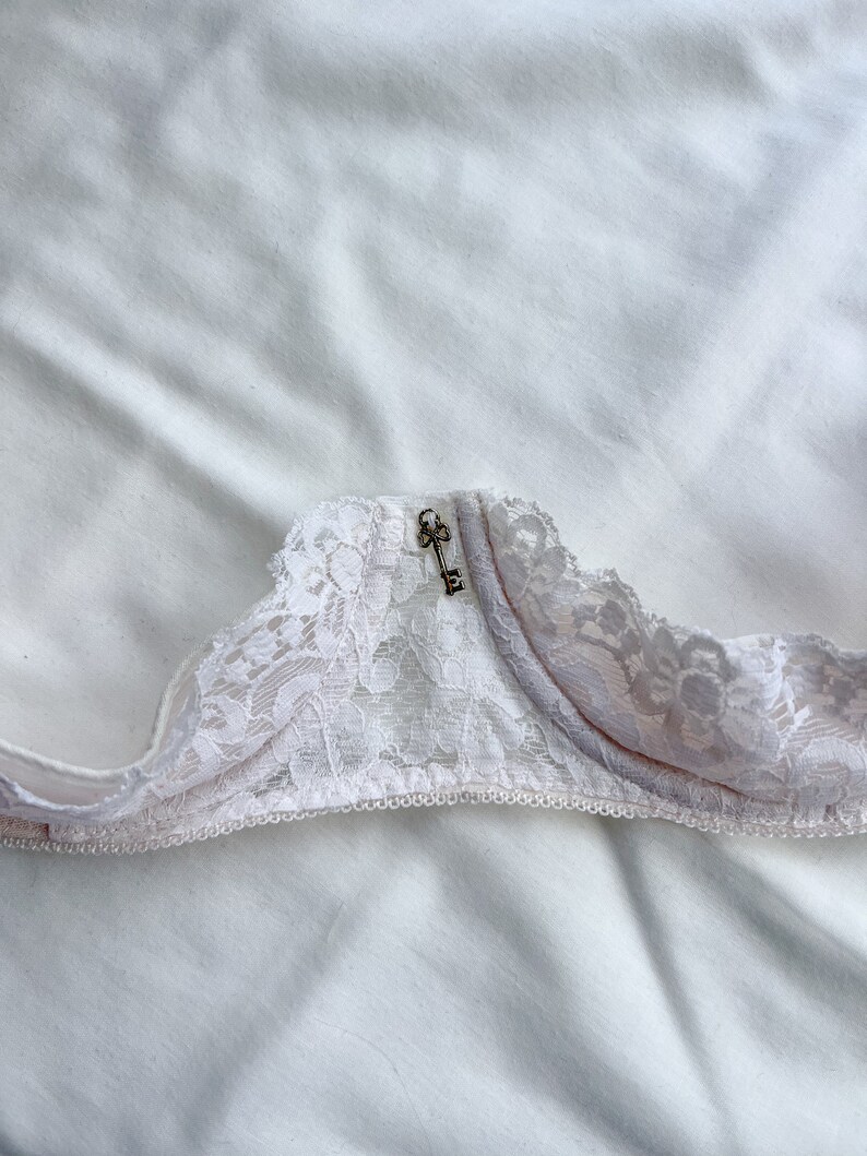 Vintage 80s Escora White Lace Shelf Bra, Half Bra, Demi Cup Bra - Etsy
