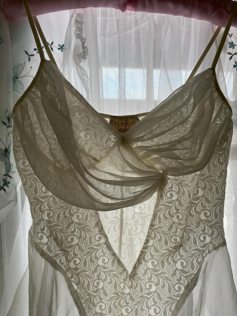 Vintage 1980s Victoria's Secret Gold Label White Lace French Cut ...