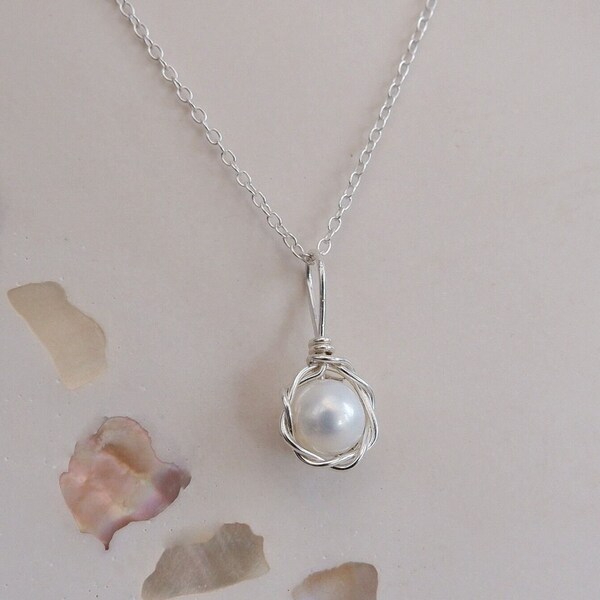 Modern Pearl Pendant - Etsy