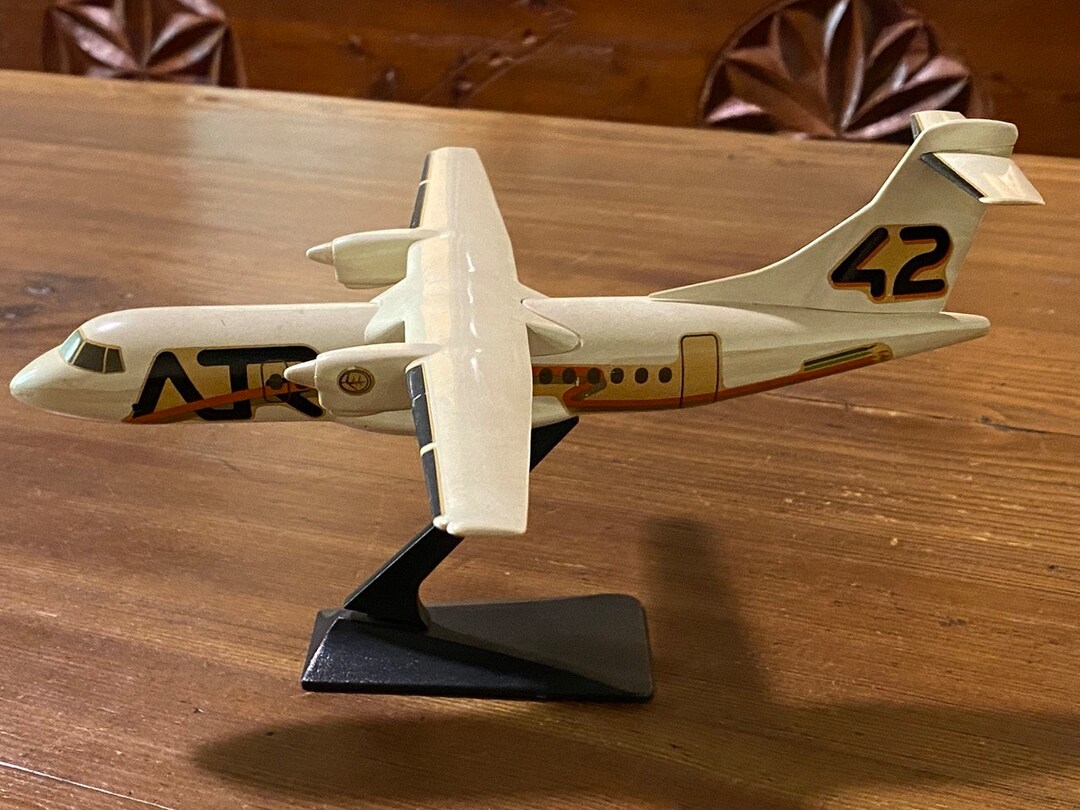 ATR 42 Collector's Airplane Model 1:100 Scale - Etsy