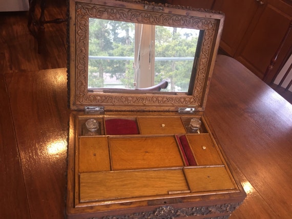 ANTIQUE VANITY Box Victorian Ladys Wooden Box Elegant… - Gem