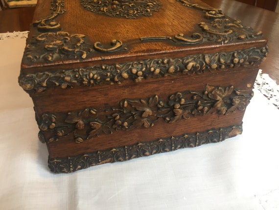 ANTIQUE VANITY Box Victorian Ladys Wooden Box Elegant… - Gem