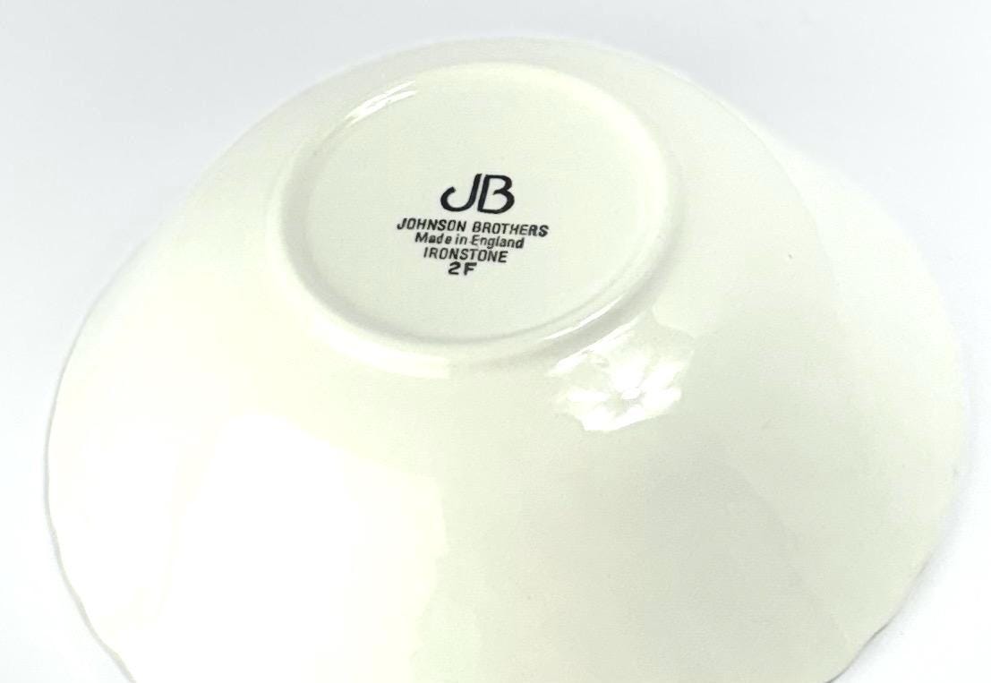 Vintage Johnson Brothers Snow White Regency Spiral Scalloped 8 Inch ...