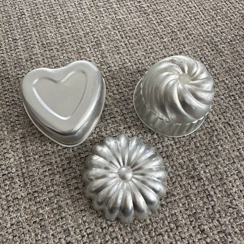 Vintage Tin Molds - Etsy