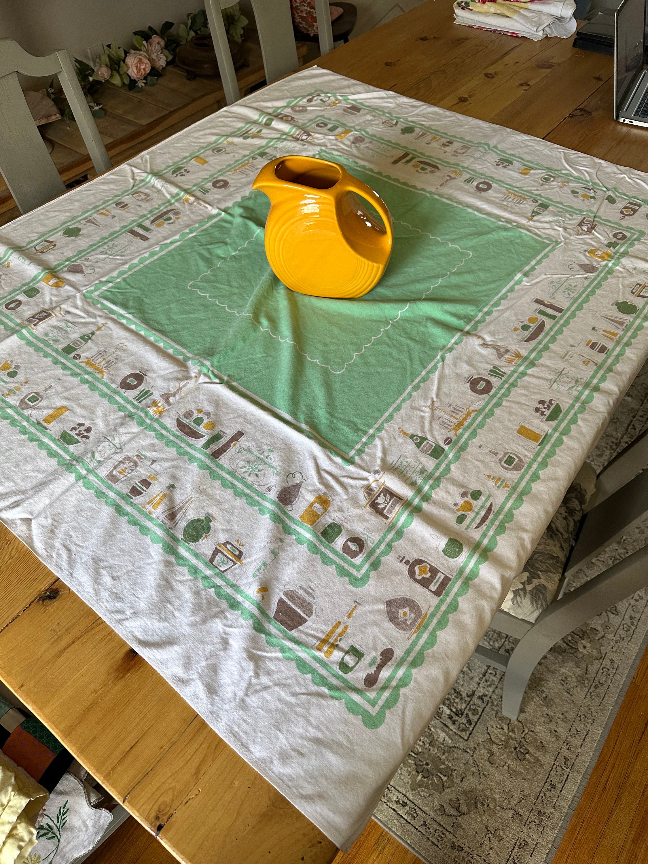 Vintage Printed Tablecloth - Etsy