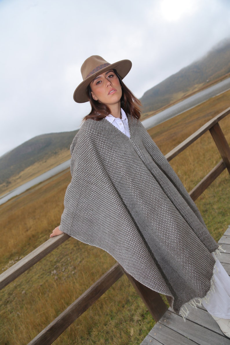 Heavy Poncho 100% Wool, Ruana for Men and Women Perfect for Winter - Etsy