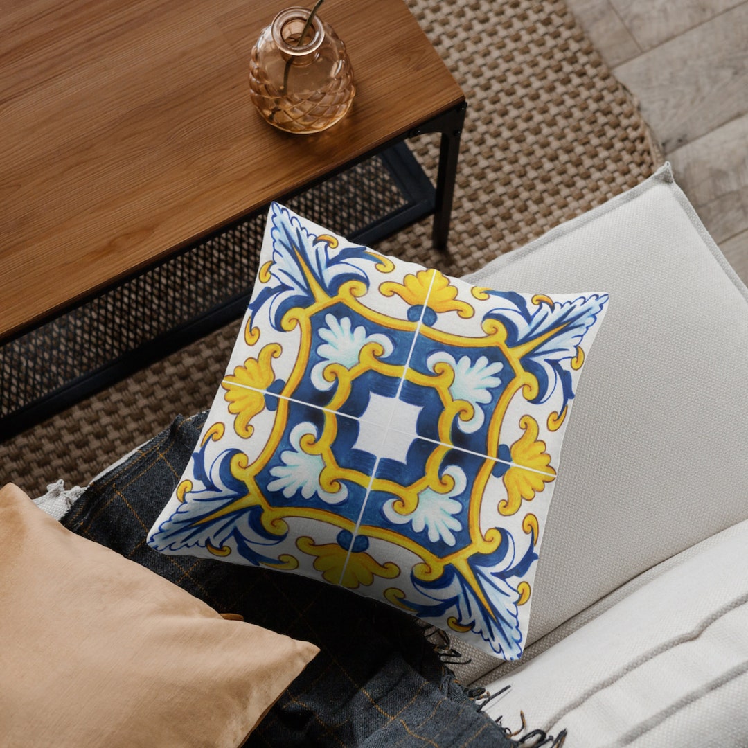 Mediterranean Pillow With Timeless Design | Mediterranean Home Decor ...