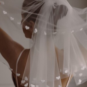 Short Heart Trim Wedding Veil, Beautiful Tulle Wedding Veil With Satin ...