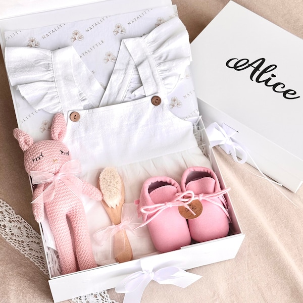 Baby Girl Personalized Gift - 60+ Gift Ideas for 2024
