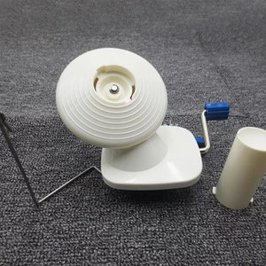 Manually Operated Yarn/thread/wool/string Hand Winding Machine, 4 Ounce ...