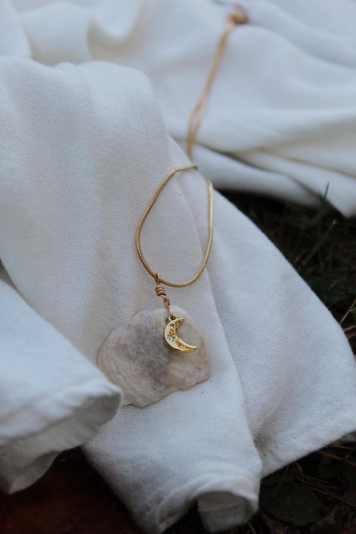 Moon & Shell Necklace | 14k Gold Filled - Etsy