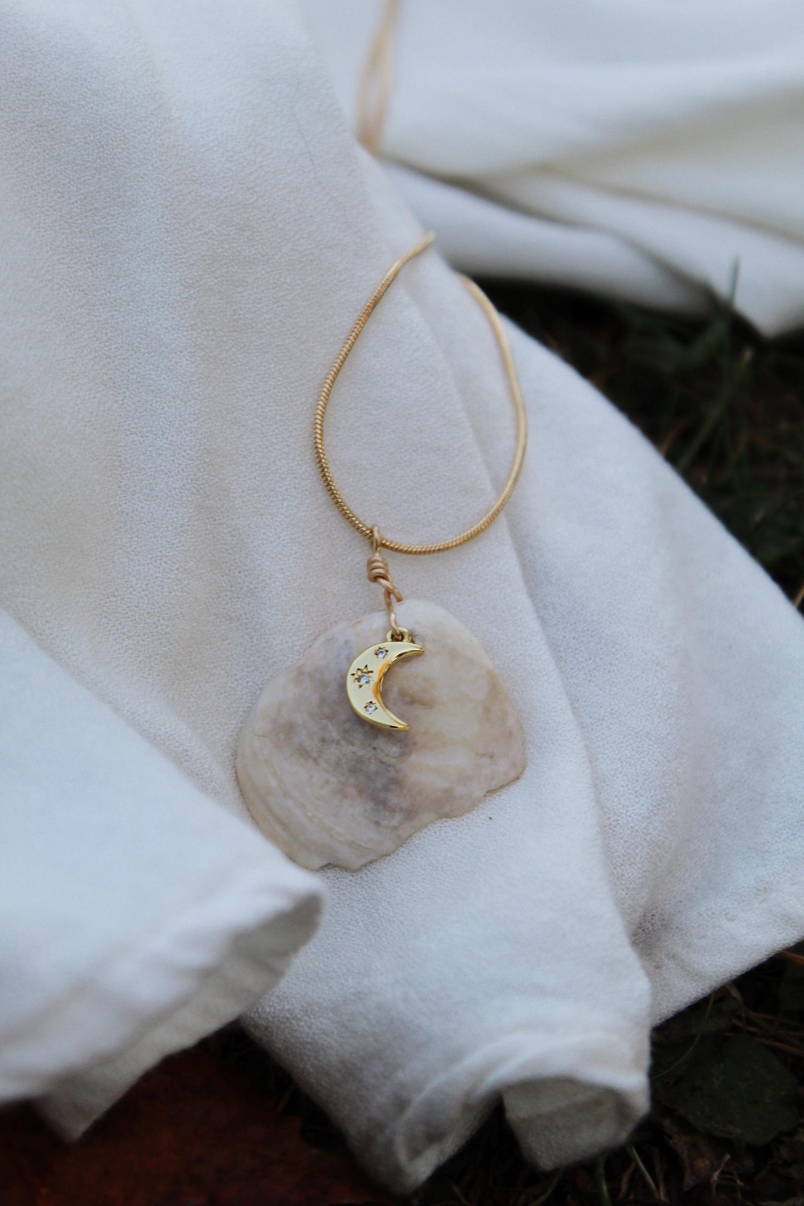 Moon & Shell Necklace | 14k Gold Filled - Etsy