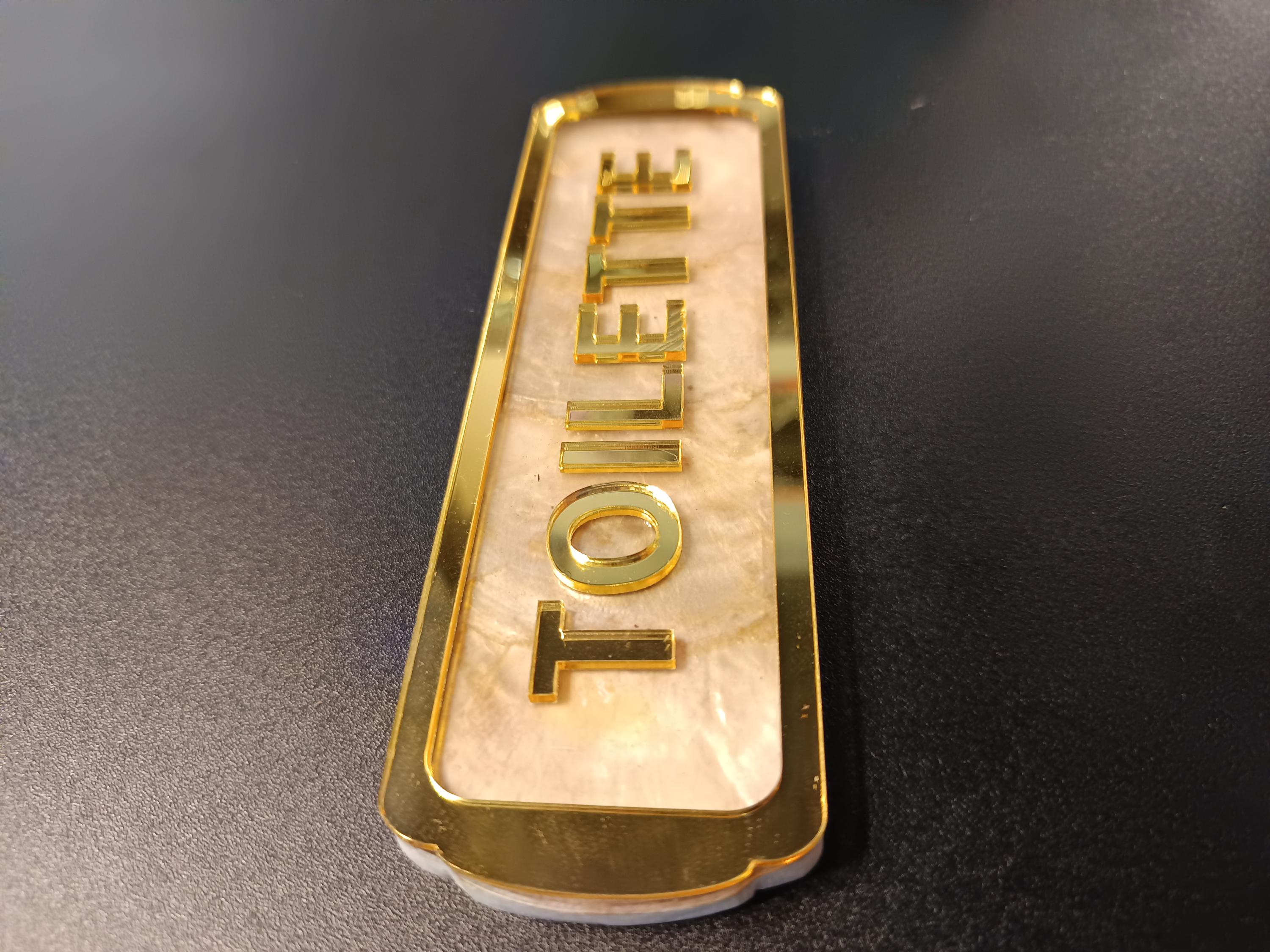 Gold Soft Seashell Toilette Door Sign, Vintage Style Natural Toilet ...