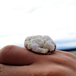 30 Mm Copper Ring With White Alabaster calcite Gemstone in Epoxy Resin ...