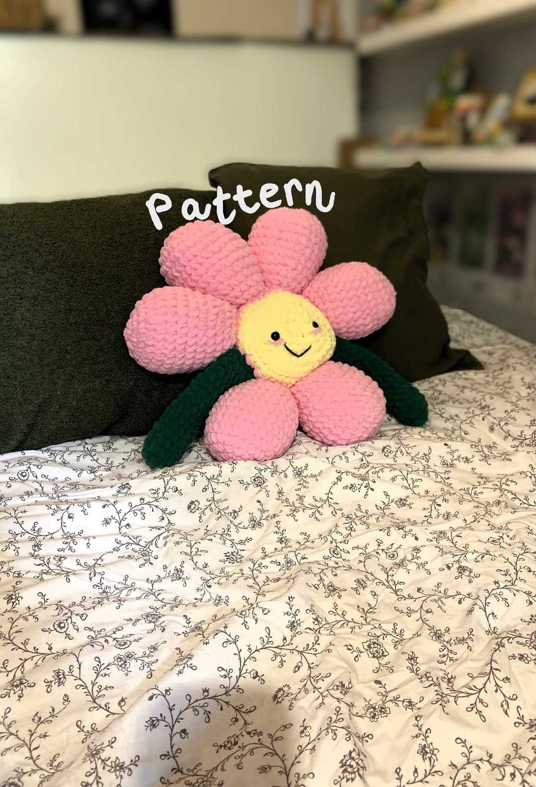 Crochet Jumbo Flower Plushie Pattern - Etsy