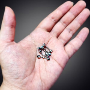 Titanium Vertical Labret Stud Lip Piercings With Gem Ball Crystal 18g ...