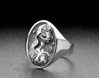 Sterling Silver Alien Guest Ring, Space Jewelry, Extraterrestrial Ring ...