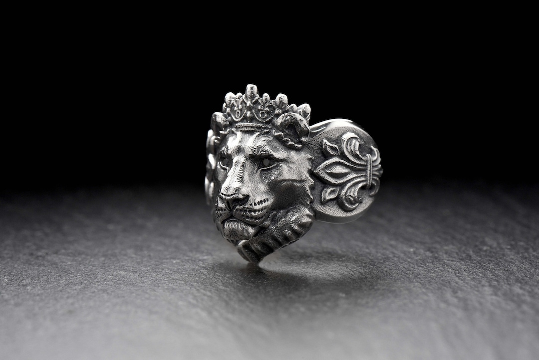 Sterling Silver Lioness Queen Ring: Handmade Animal Jewelry - Etsy
