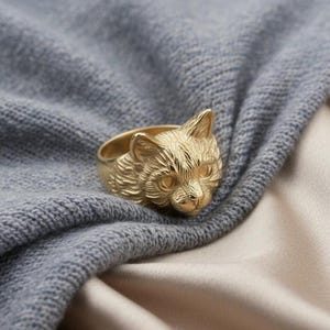 Sterling Silver Cat Ring: Realistic Feline Totem Jewelry - Etsy