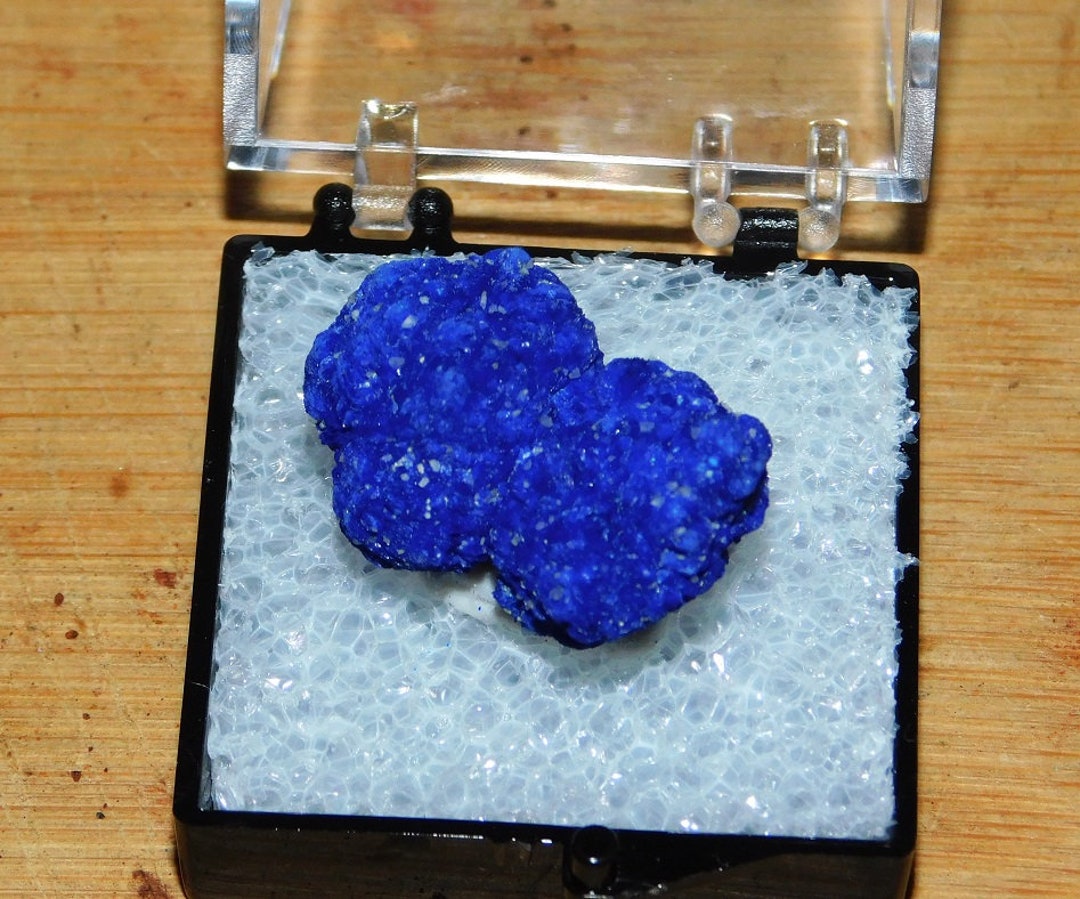 Twin Crystallized Spheres of Azurite Mineral Specimen - Etsy