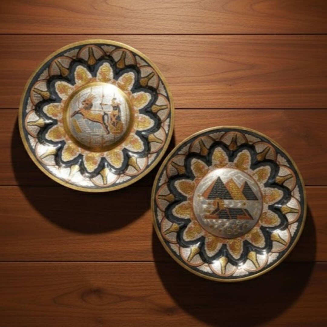 Egyptian Metal Hanging Wall Plates Pair Pyramids Sphinx Pharoah Mid ...