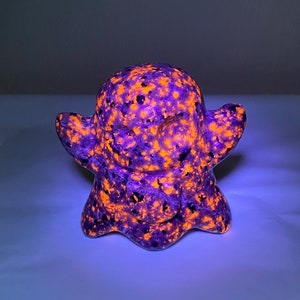 Yooperlite Ghost Carving - UV Reactive - Etsy