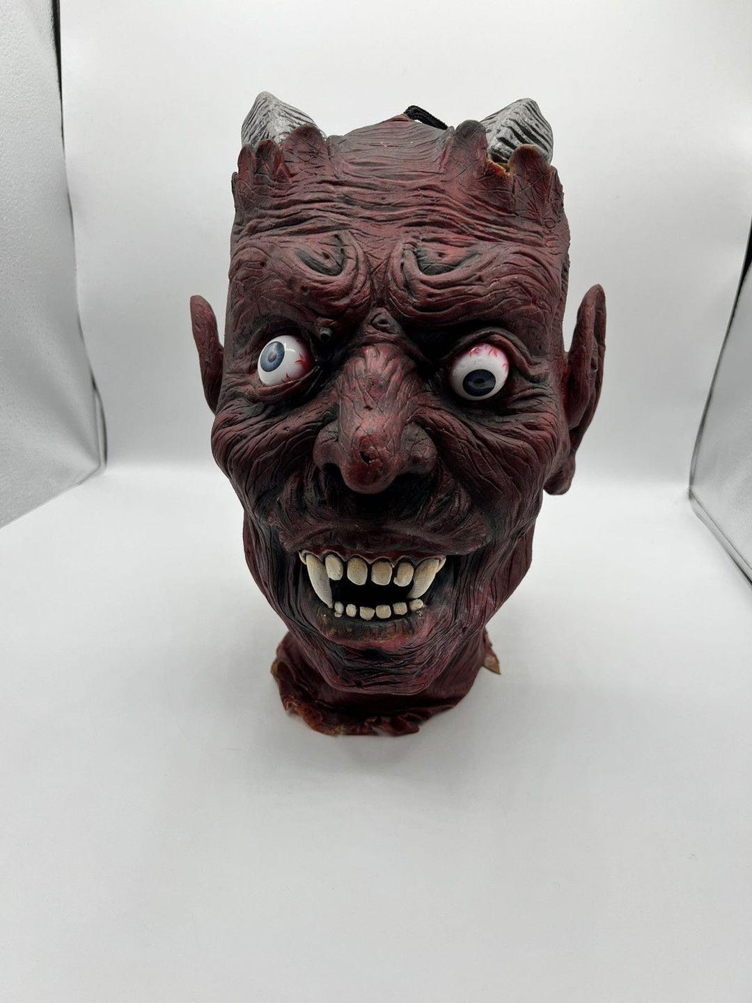 Devil Head Animatronic Halloween Motion Detector Moving Lights Sound ...