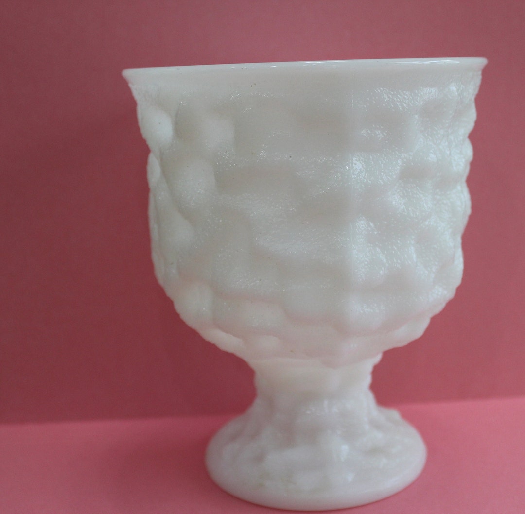 Vintage E.O. Brody Co, Cleveland Oh USA Textured Milk Glass Pedestal ...