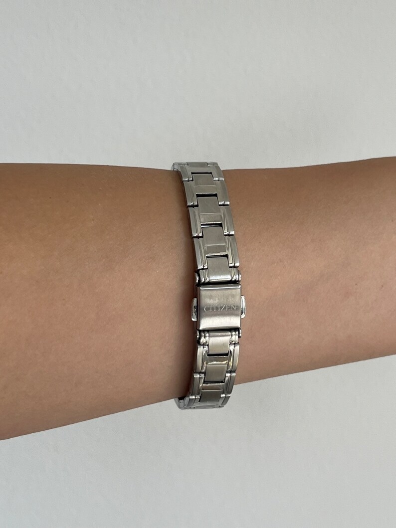 Vintage Circle Bulova Watch - Etsy