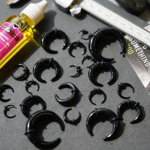 Septum Stretching Kit | Black Acrylic Pincher Kit | Septum & Ear ...