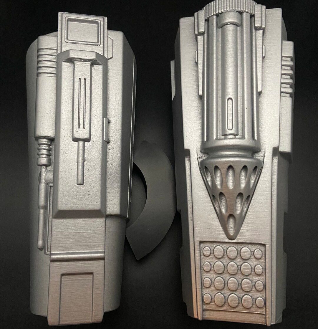 Mandalorian Gauntlets left&right Slides on Ready to Wear - Etsy
