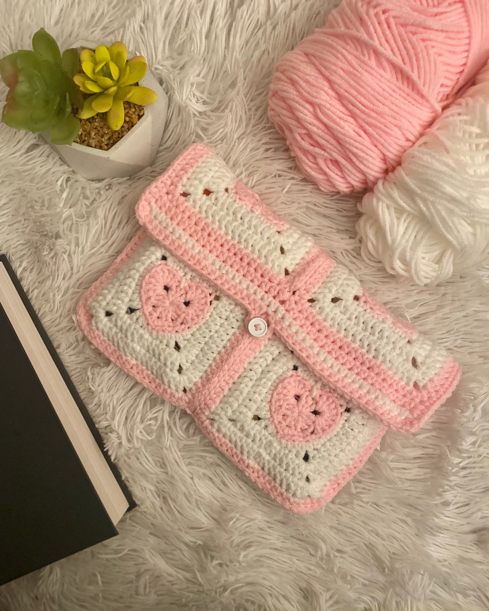 Handmade Crochet Heart Book Sleeve Crochet Book Cover - Etsy