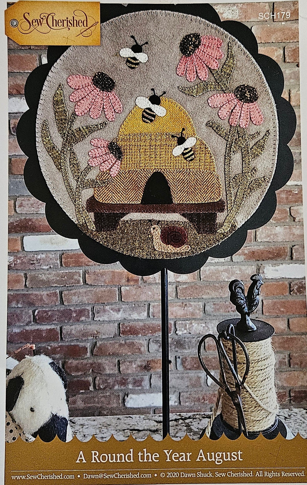 Pattern - A Round the Year August 10" Round Pattern, Physical Pattern ...