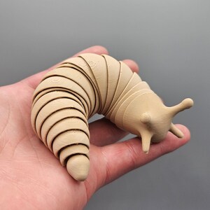 Articulated Slug Fidget 3D Printed Fidget Toy / Desk Toy / Tik Tok Toy ...