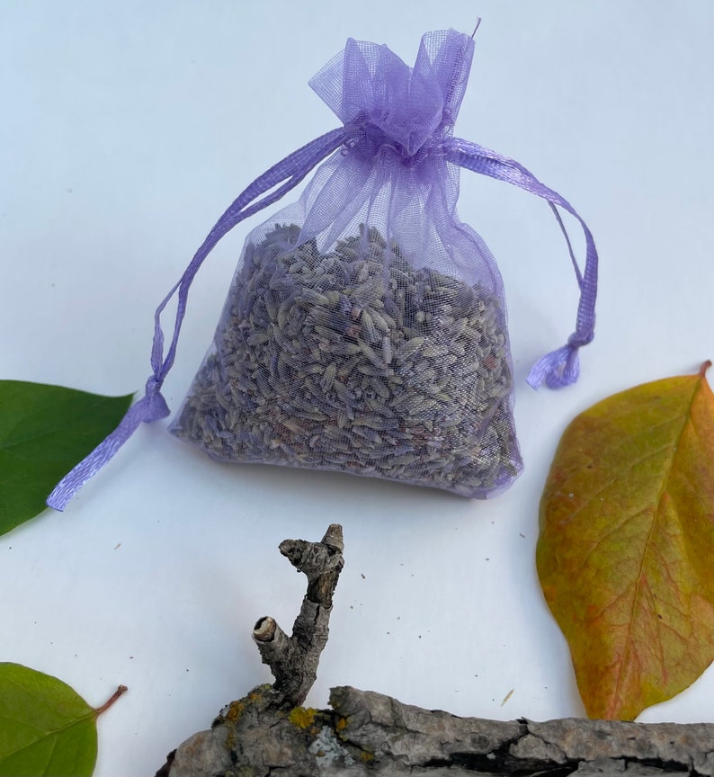 Fragrant Handmade Lavender Sachets / Relaxing Aroma / Relieves Stress ...