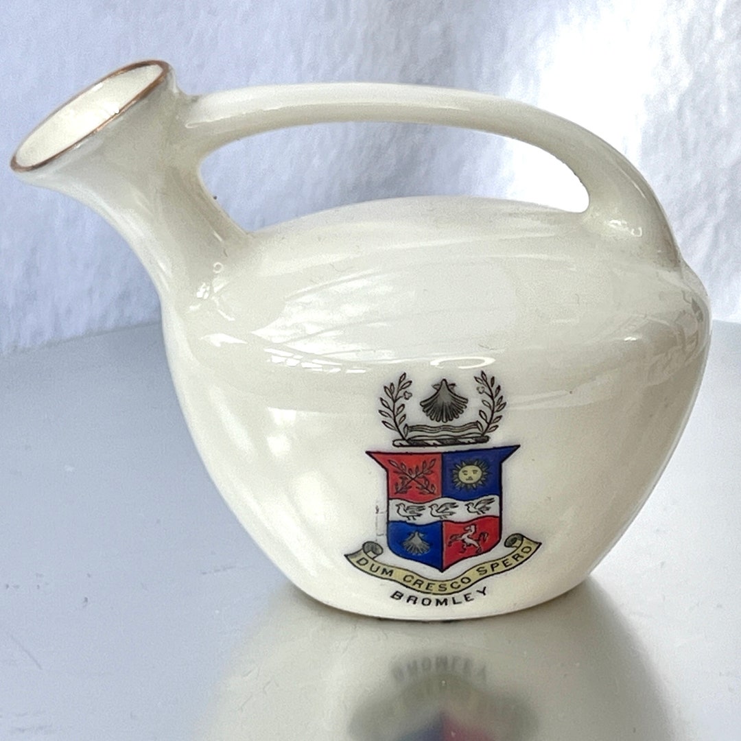 Vintage Crafton Crested Chine Model of Old Terracota Kettle Original in ...