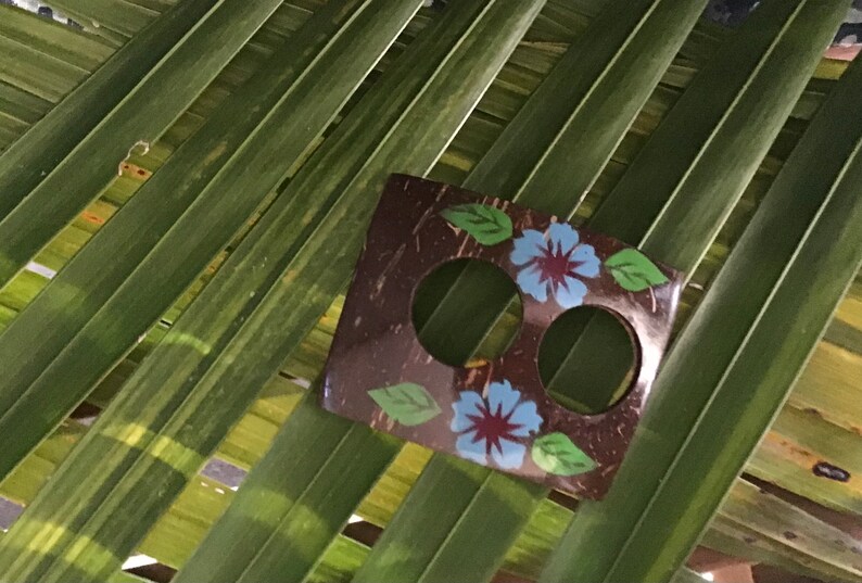 Hand Painted Coconut Shell Sarong / Scarf Buckles Approx 6-7cm - Etsy ...