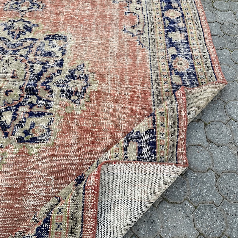 Large Vintage Rug - Etsy