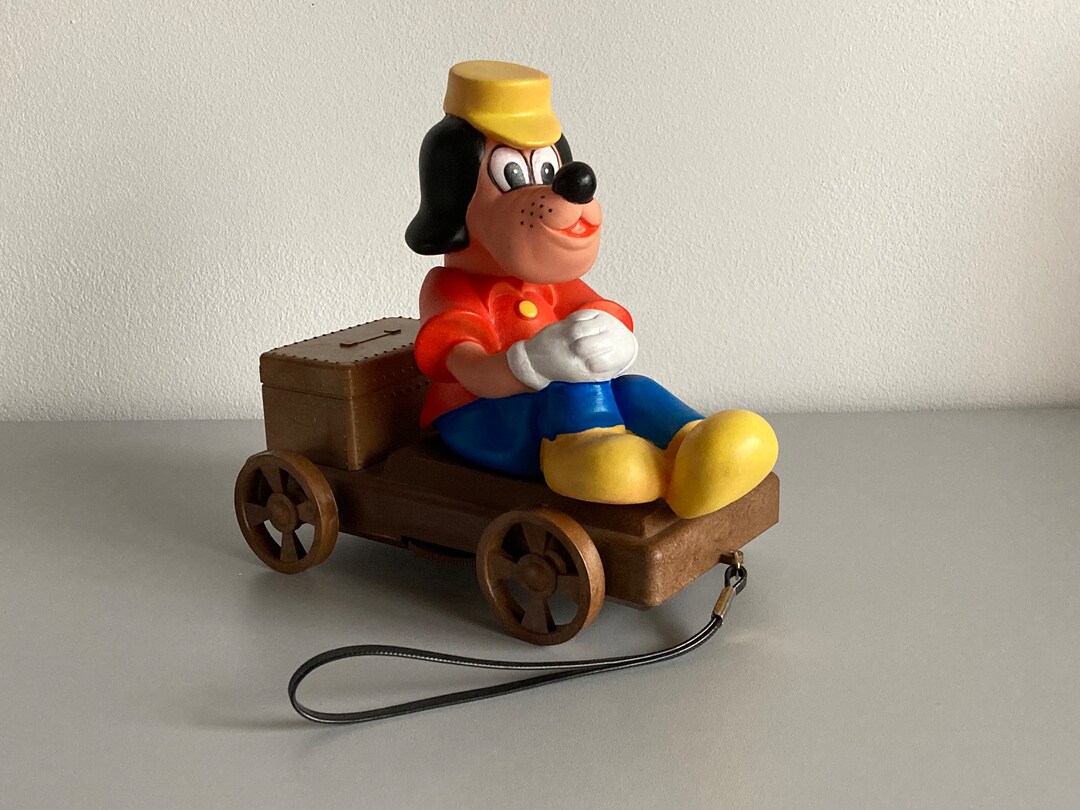 Vintage Saving Bank AM Radio - Goofy on Wagon - Etsy