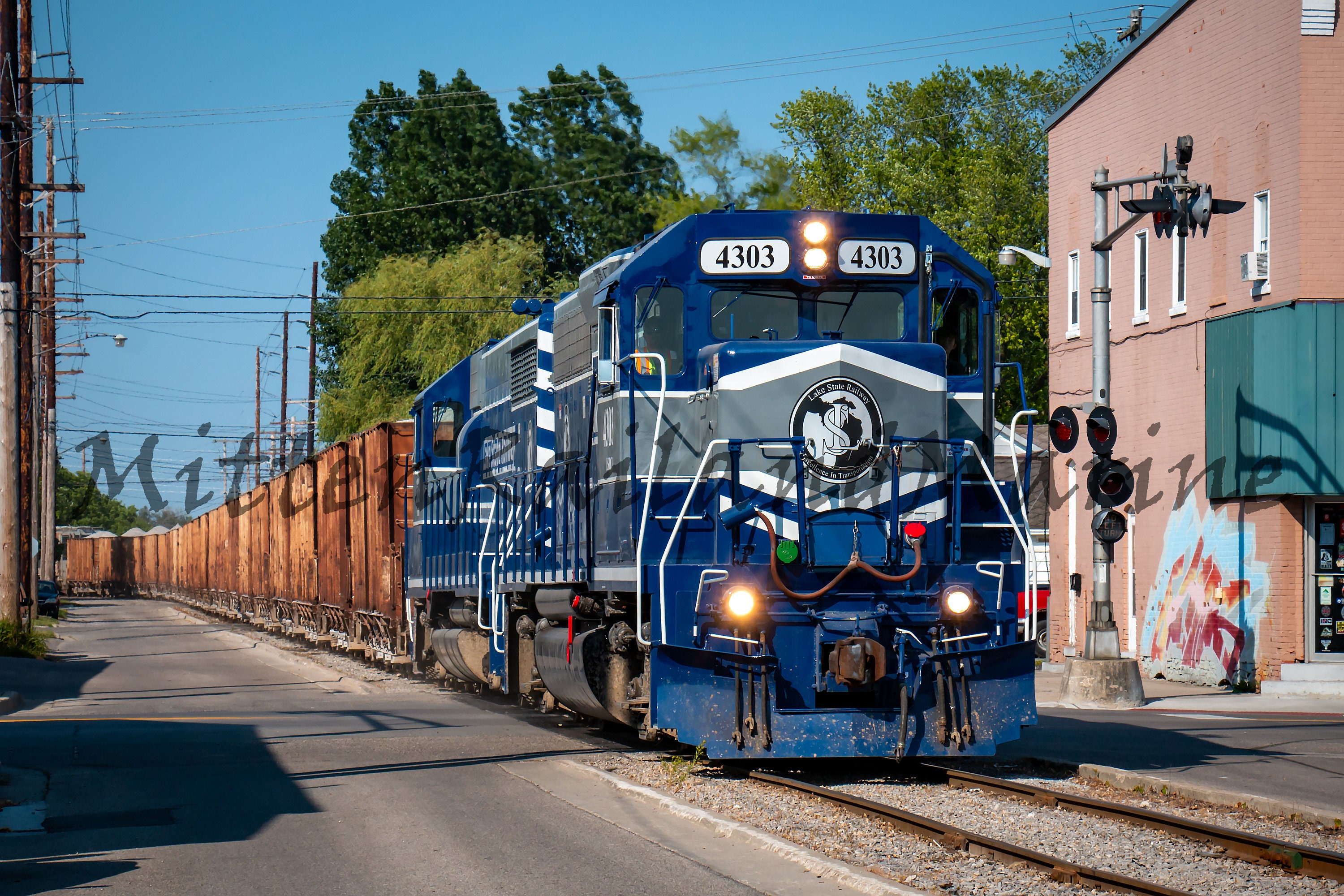 Lake State Railway LSRC EMD GP40 Train Street Running Alpena Michigan ...
