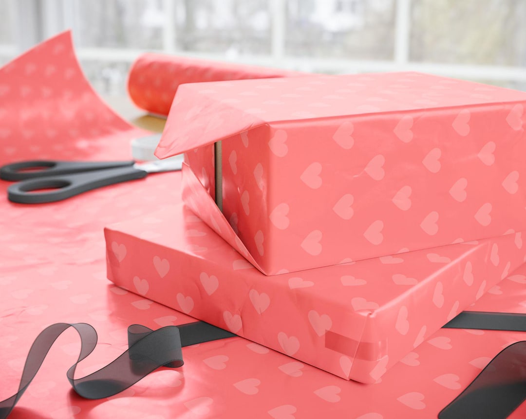 Heart Wrapping Paper Valentine Gift Wrap Love Gift Wrap Cute Gift Wrap ...