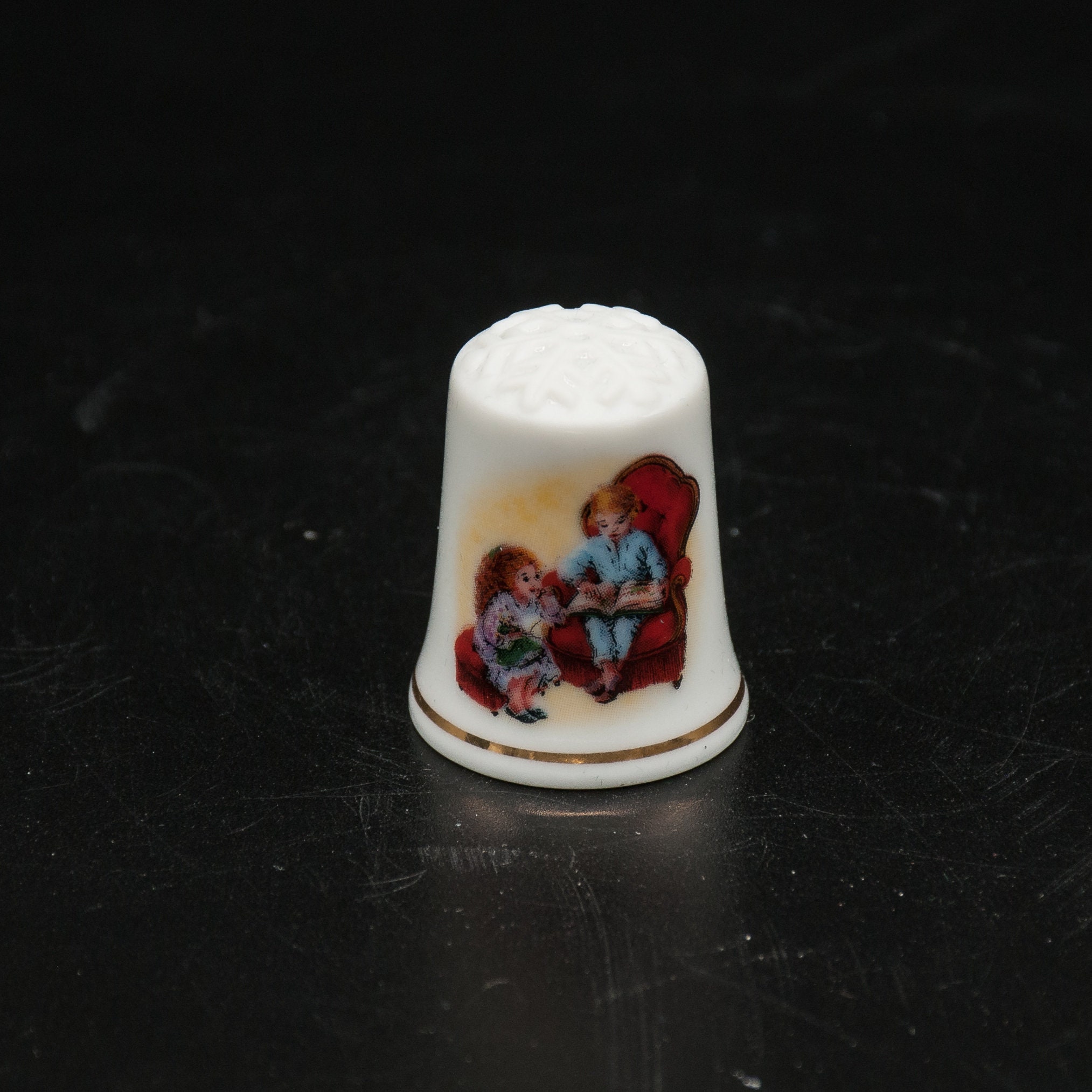 Vintage Avon Christmas Thimble and a Decorative Egg With an Angel - Etsy