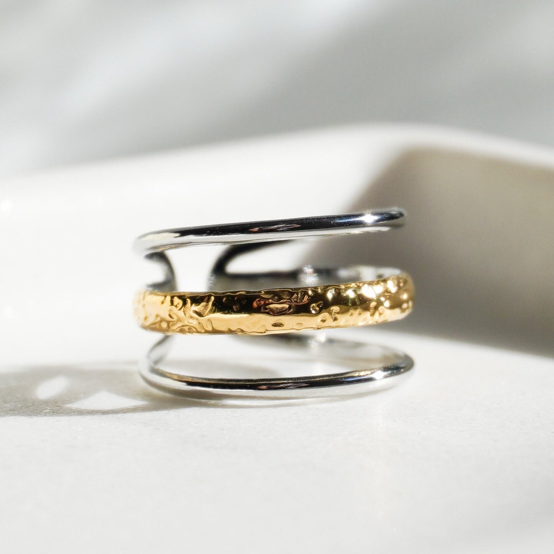 18K Gold Two Tone Ring Mixed Metal Ring, Three-layer Ring, Hammered ...