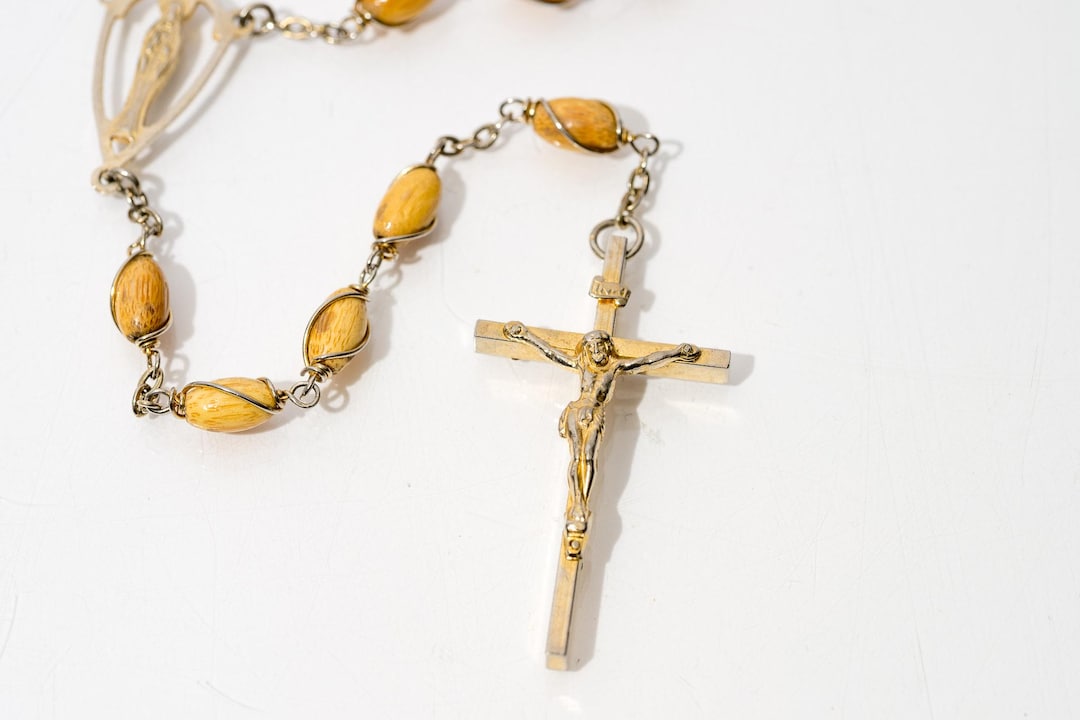 Vintage 1950s Holy Land Olive Pit Rosary Miraculous Medal Gold Tone ...