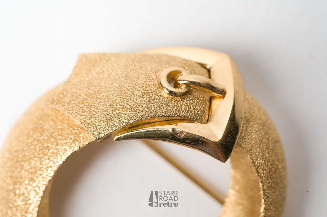 Vintage Trifari Belt Brooch, Belt Buckle, Crown Trifari - Etsy