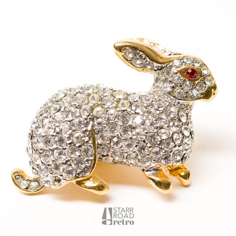 Rabbit Brooch - Etsy UK