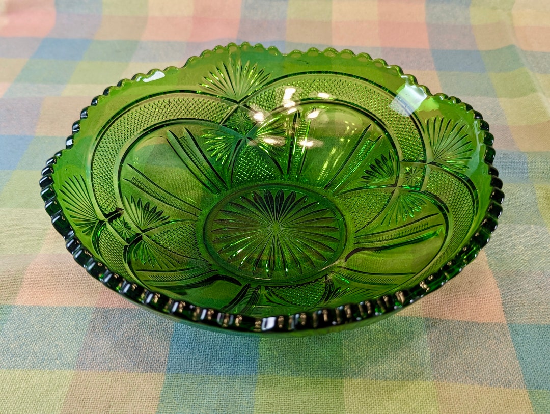 Vintage Ornate Scalloped Edge Emerald Green Bowl - Etsy