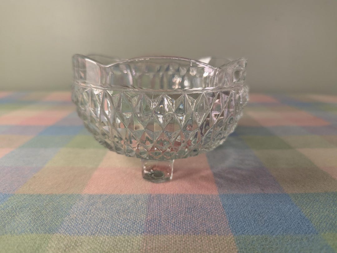 Vintage Clear Indiana Glass Diamond Point 3 Footed Candy Nut Dish Bowl ...