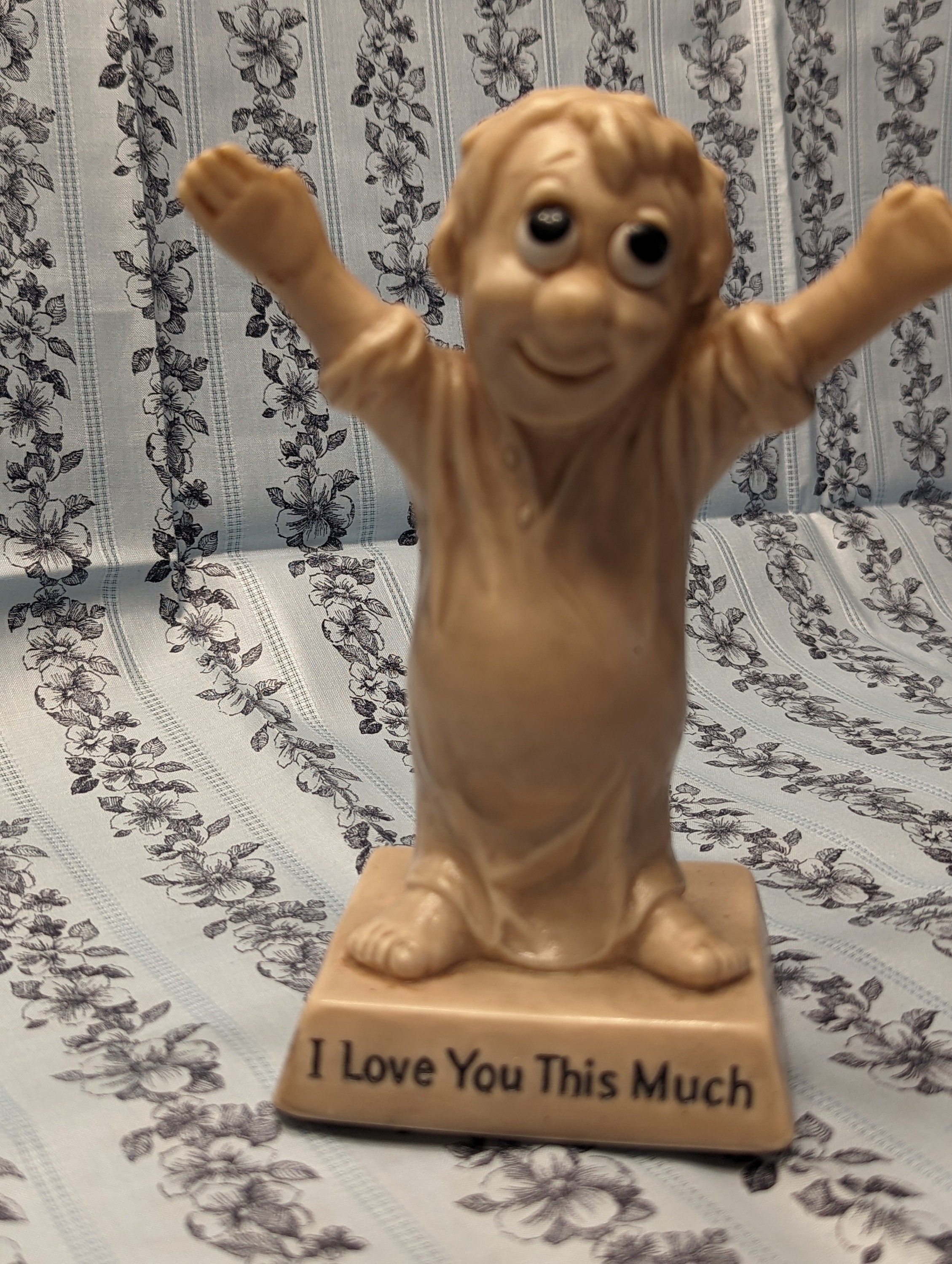 Vintage Russ Berrie & Co Figurines Set of 2 - Etsy